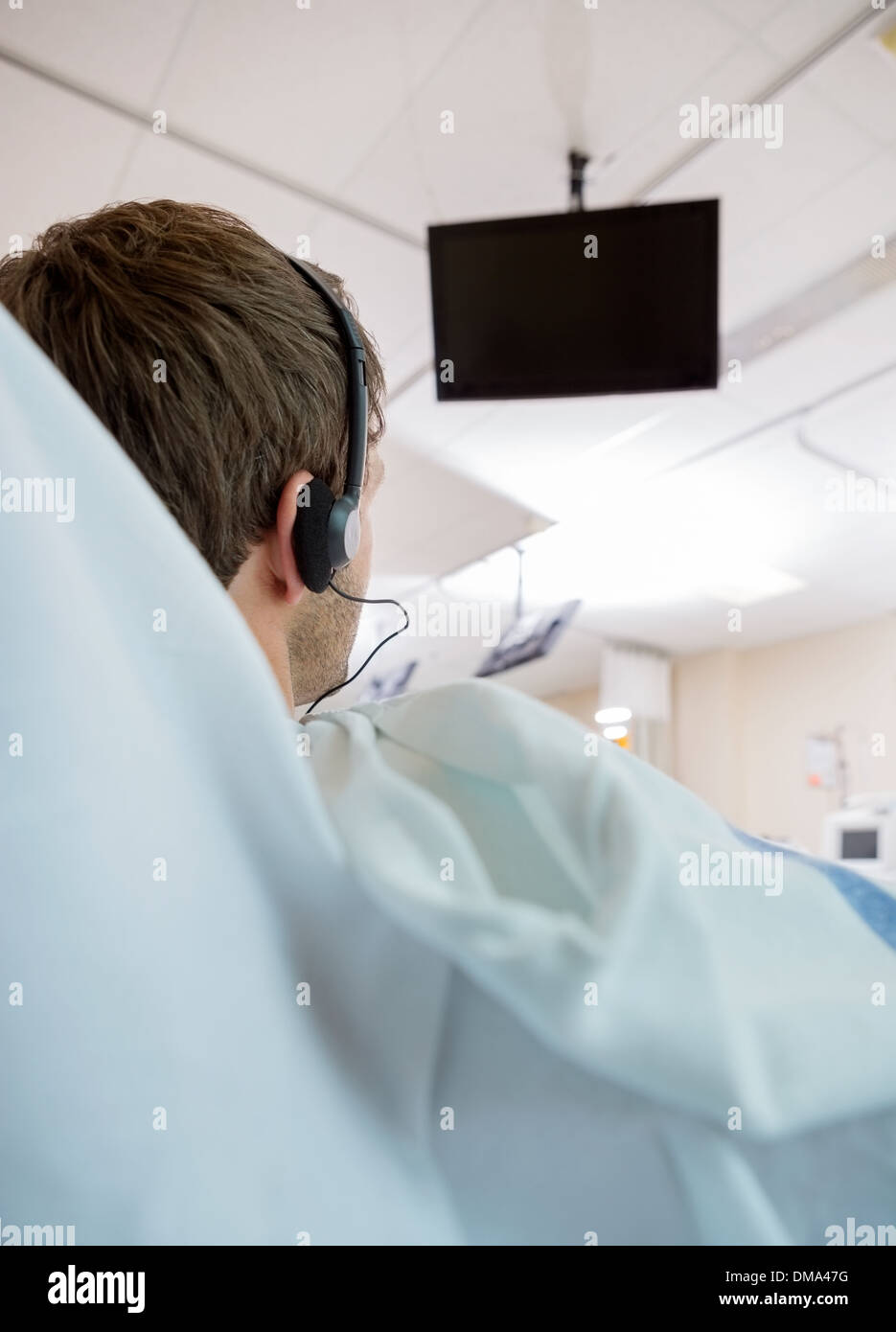 Young patient during blood hi-res stock photography and images - Alamy