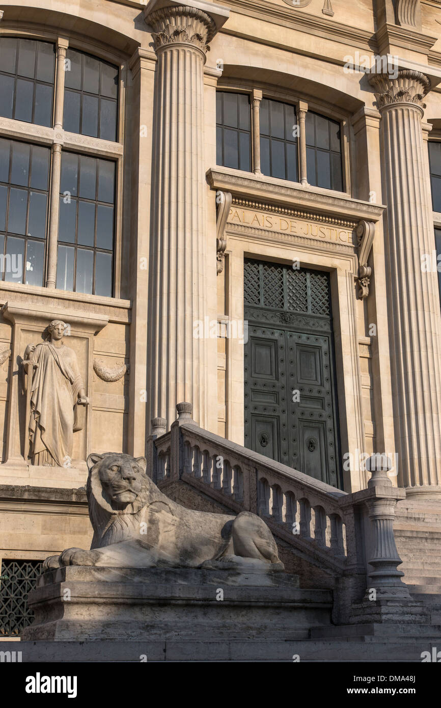Court law facade hi-res stock photography and images - Alamy