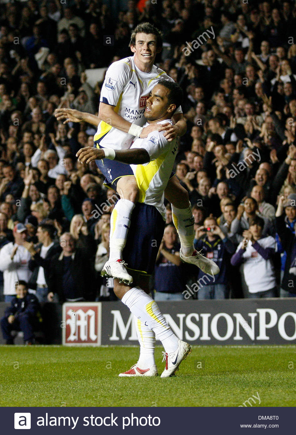 Tom Huddlestone Stock Photos & Tom Huddlestone Stock Images - Alamy