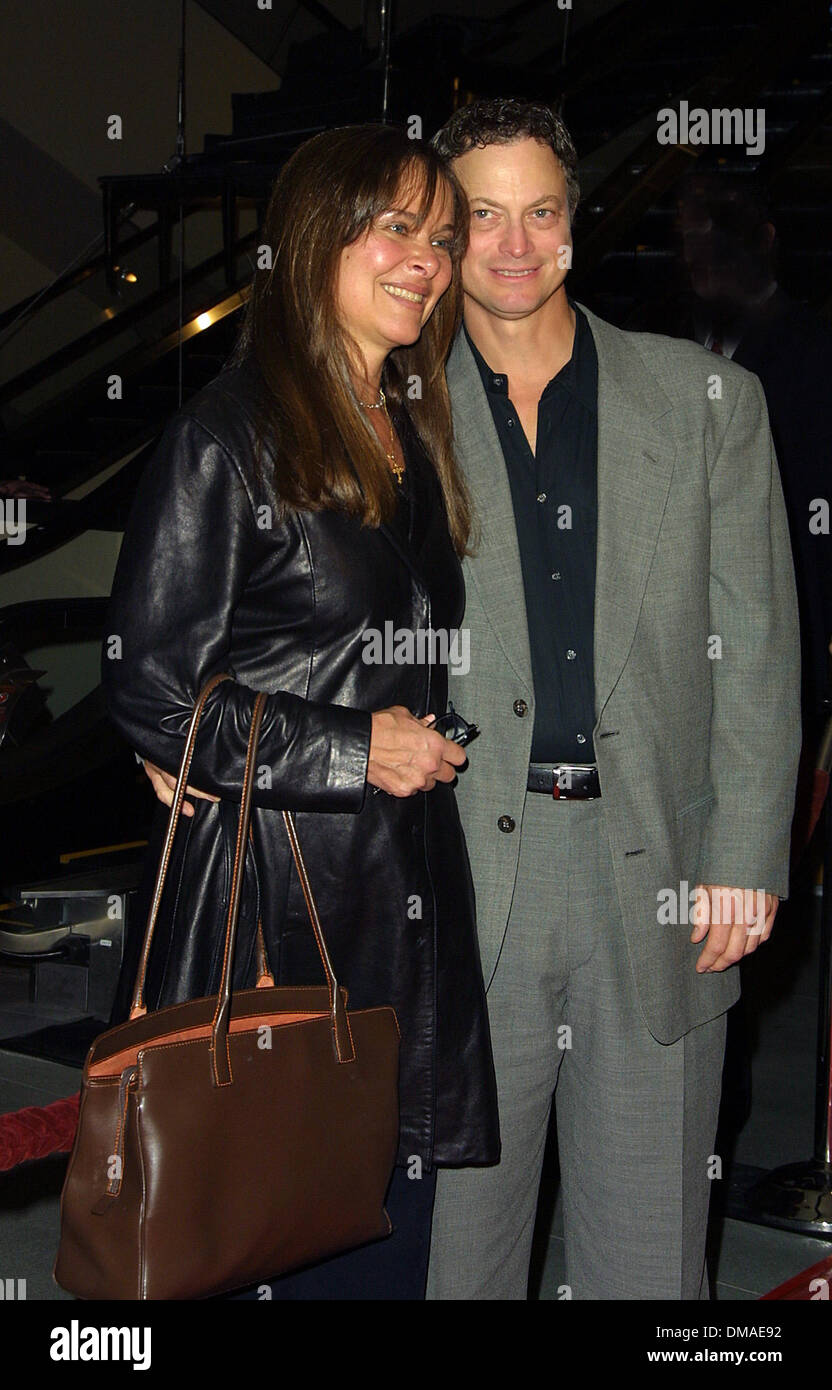 Gary sinise and wife hi-res stock photography and images - Alamy