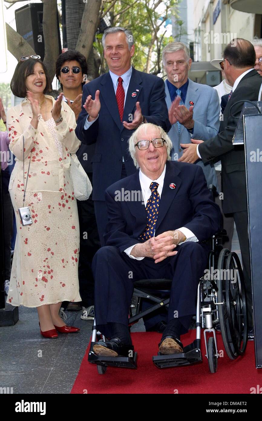 Apr. 1, 2002 - Hollywood, CALIFORNIA, USA - MAYOR JAMES HAHN, RAY ...