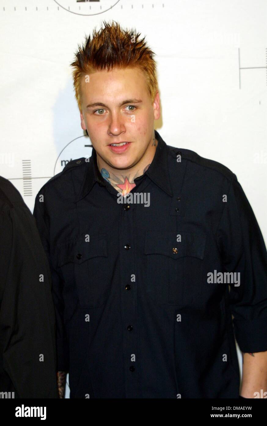 Apr. 16, 2002 - Los Angeles, CALIFORNIA, USA - PAPA ROACH LEAD SINGER ...