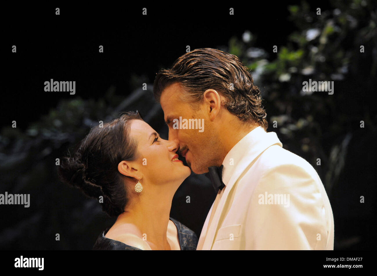 Dawn Steele and Jason Durr Photocall for 'Volcano' held at Vaudeville ...
