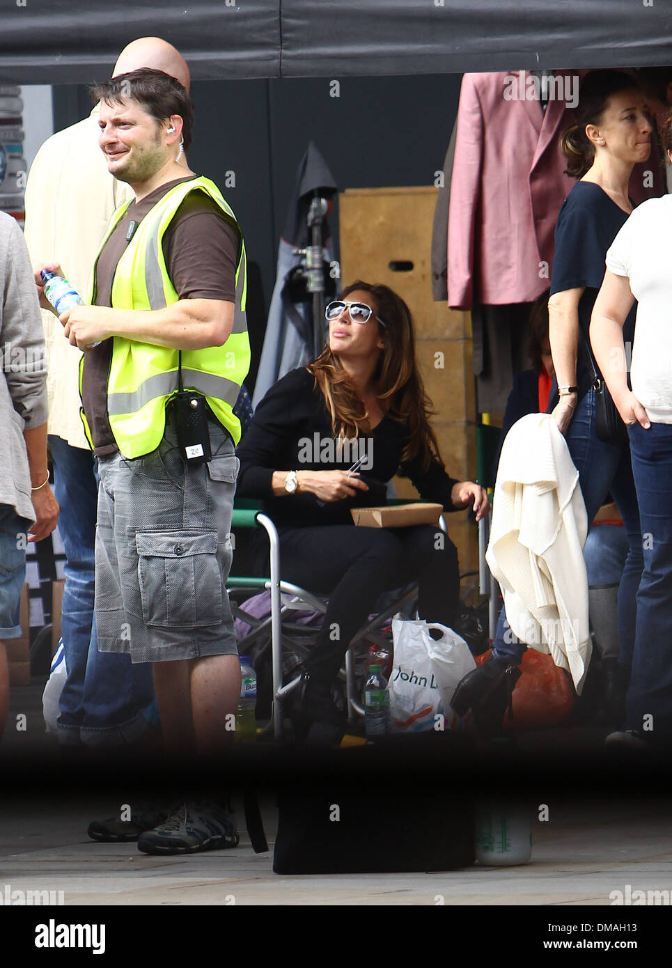 Ayda Field Robbie Williams films scenes for his new video in ...