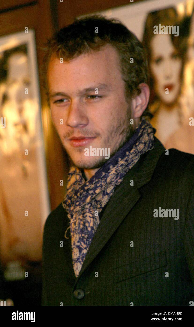 18 december 2002 hi-res stock photography and images - Alamy