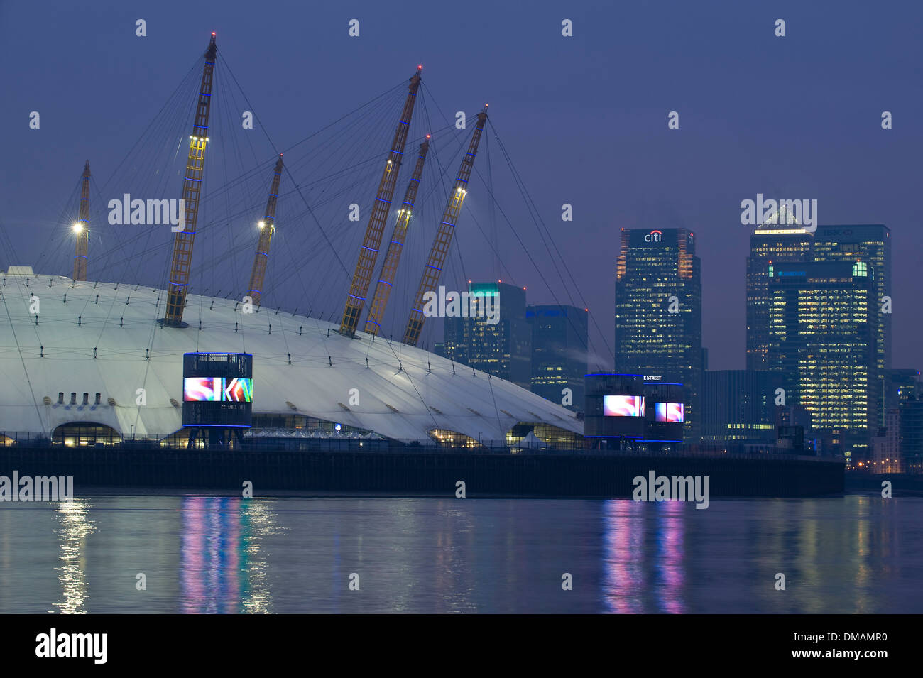 The o2 london exterior hi-res stock photography and images - Alamy
