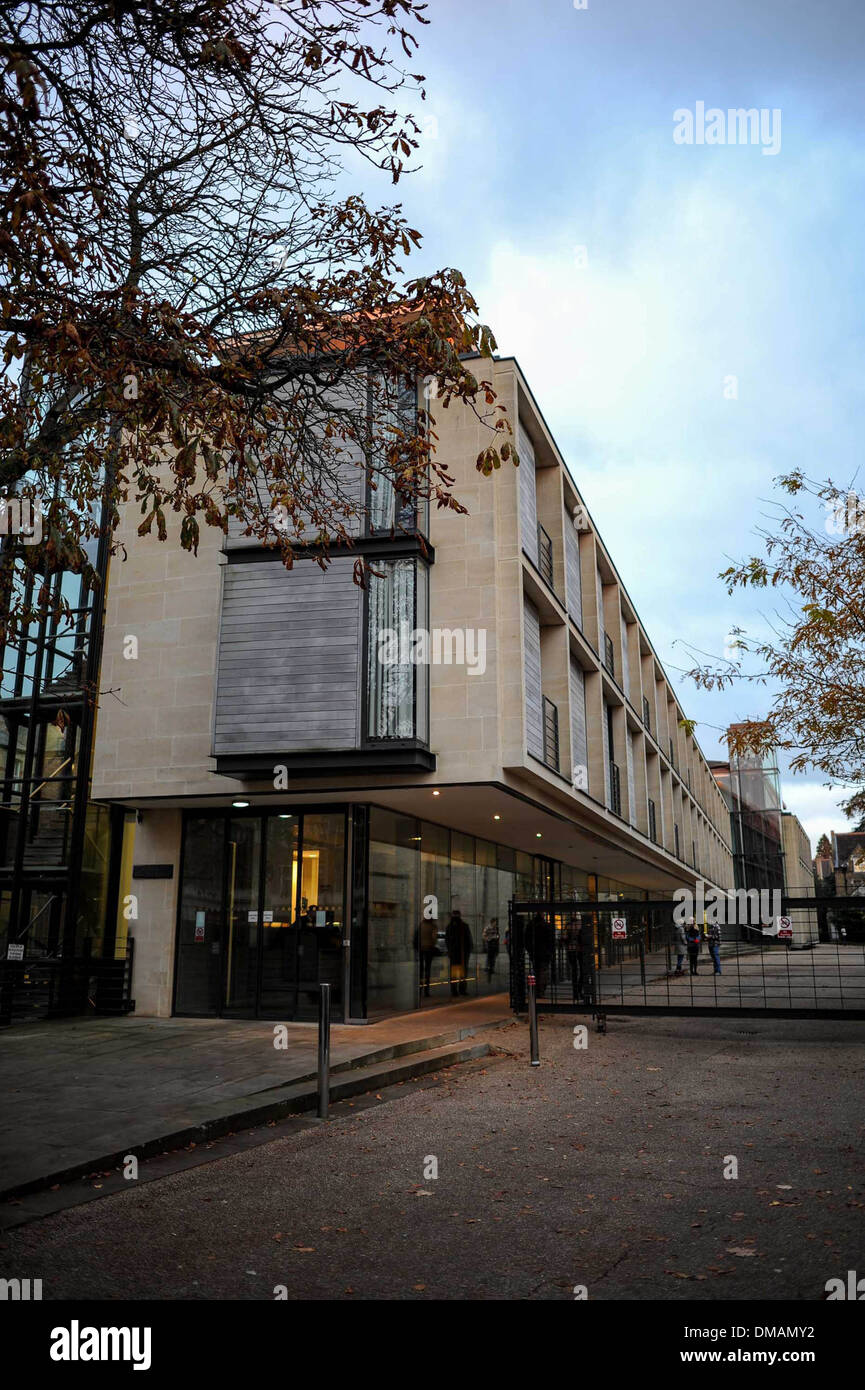 Exterior view of St Anne's College in Oxford, England Stock Photo - Alamy
