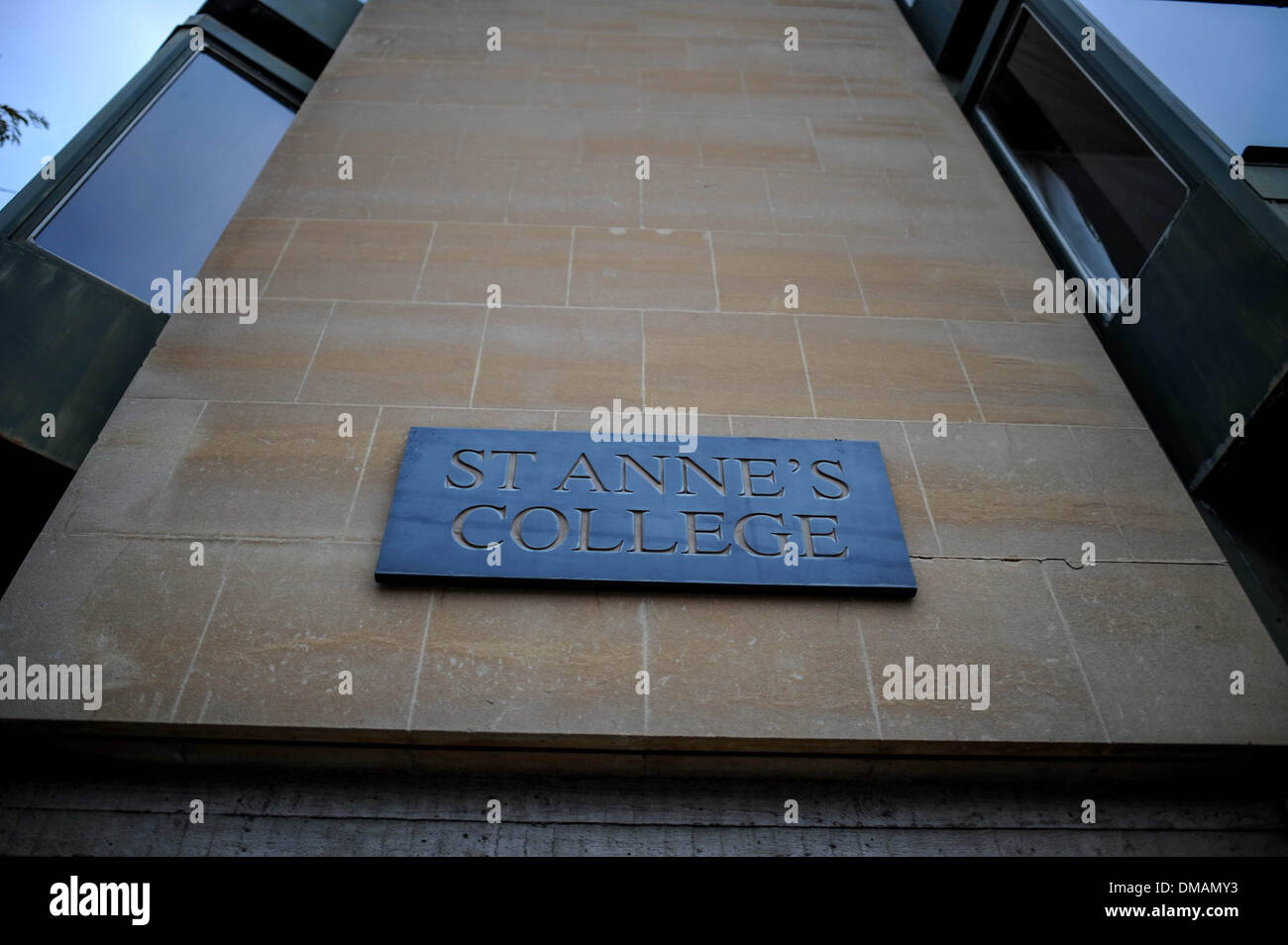St anne's college oxford hi-res stock photography and images - Alamy