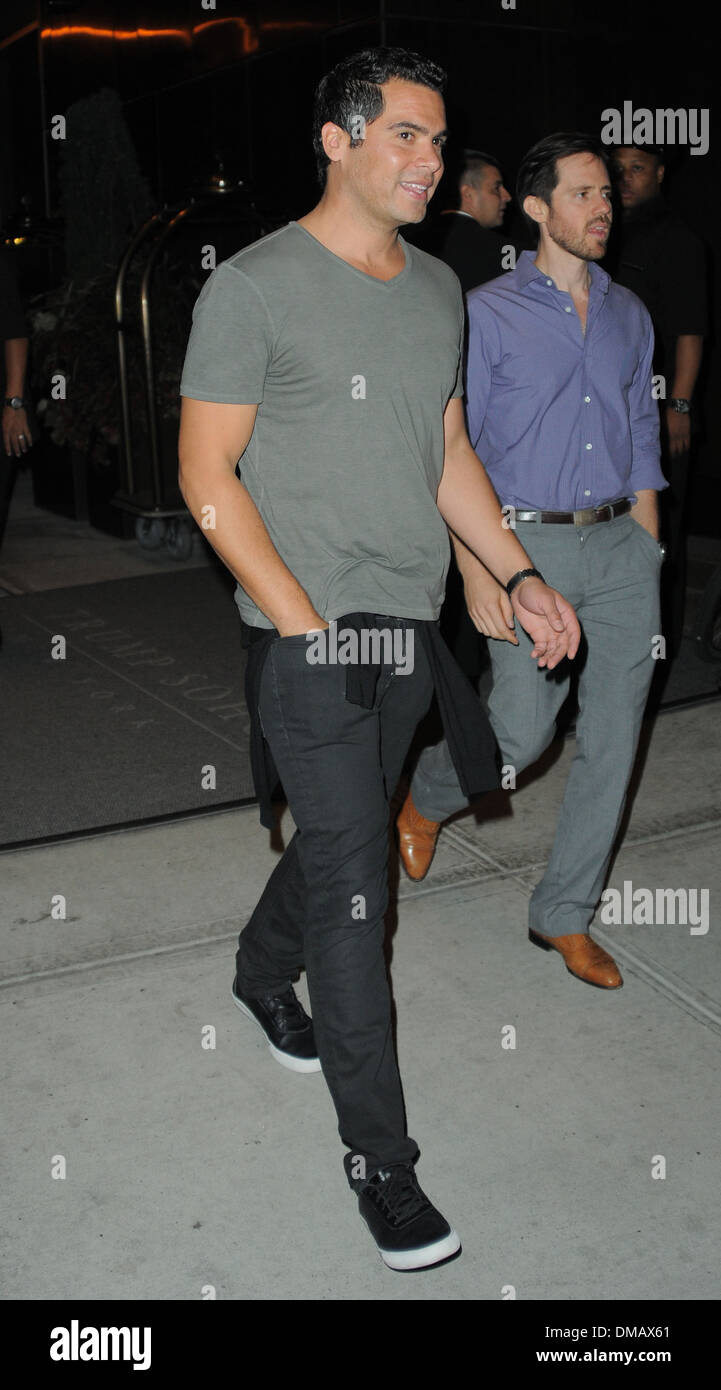 Cash Warren out and about in New York New York City, USA - 21.08.12 ...