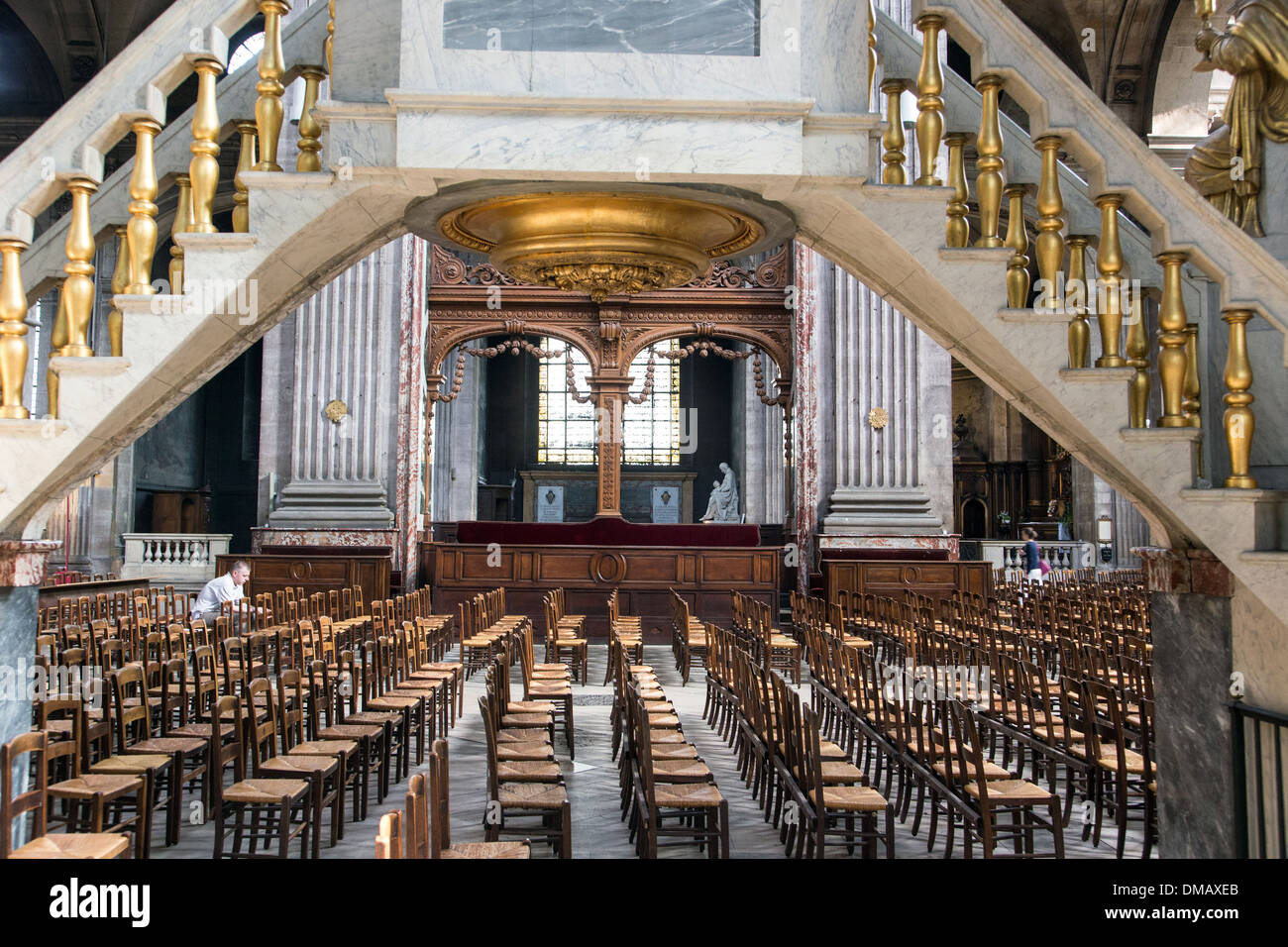 Church interior paris hi-res stock photography and images - Alamy