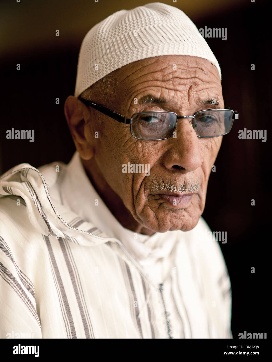 Standing baba hi-res stock photography and images - Alamy