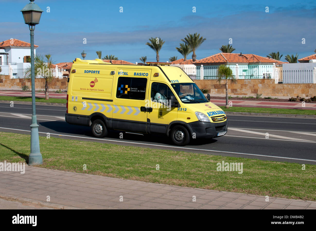 Spanish emergency ambulance hi-res stock photography and images - Alamy