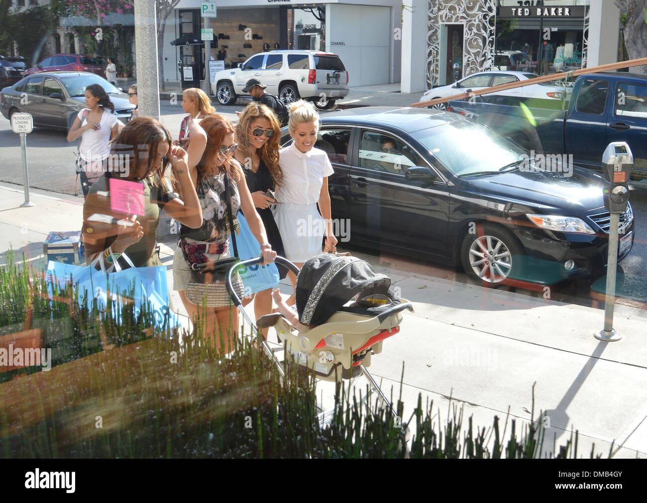 The Saturdays shopping on Robertson Boulevard They were filming for ...