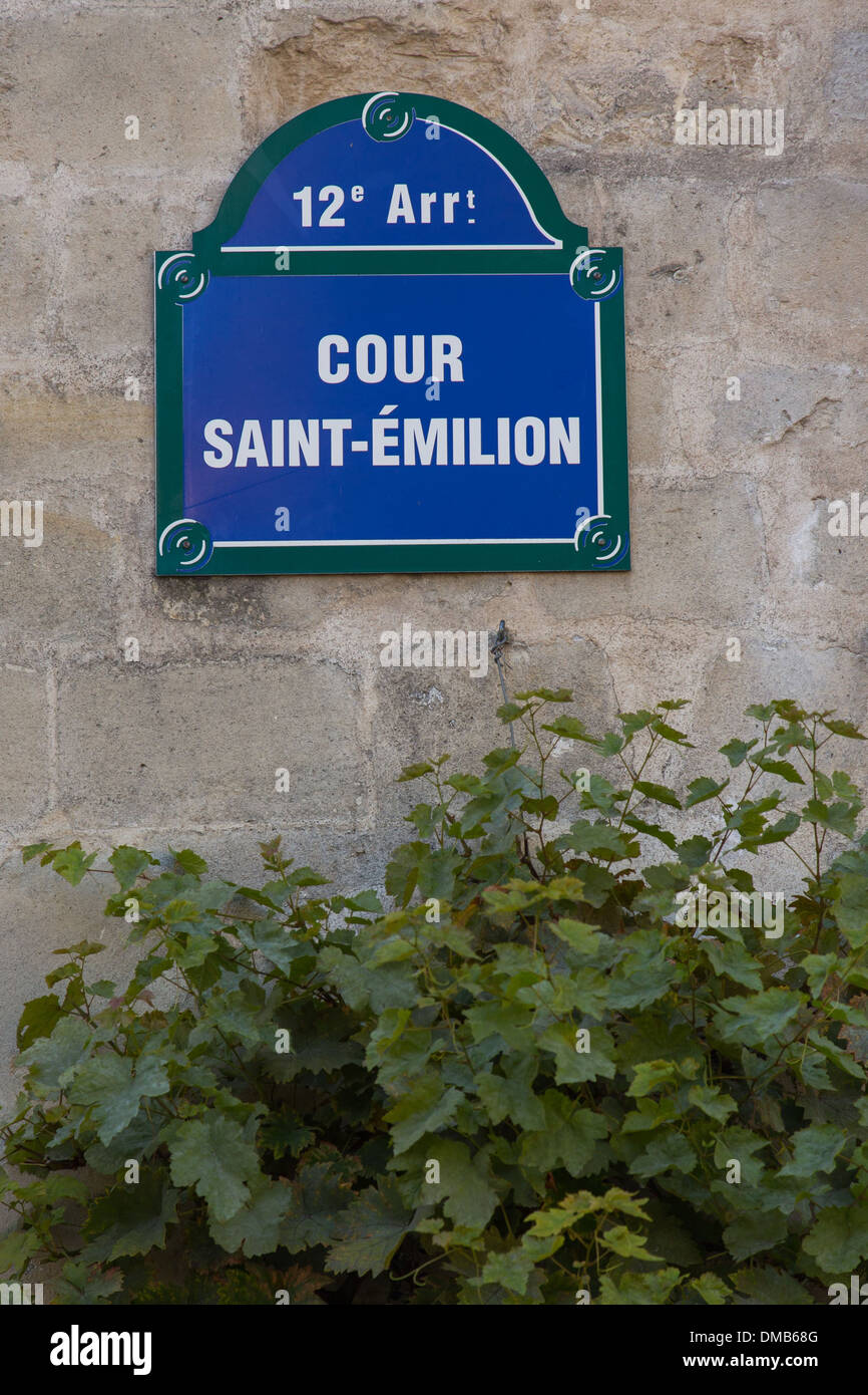 Cour hi-res stock photography and images - Alamy