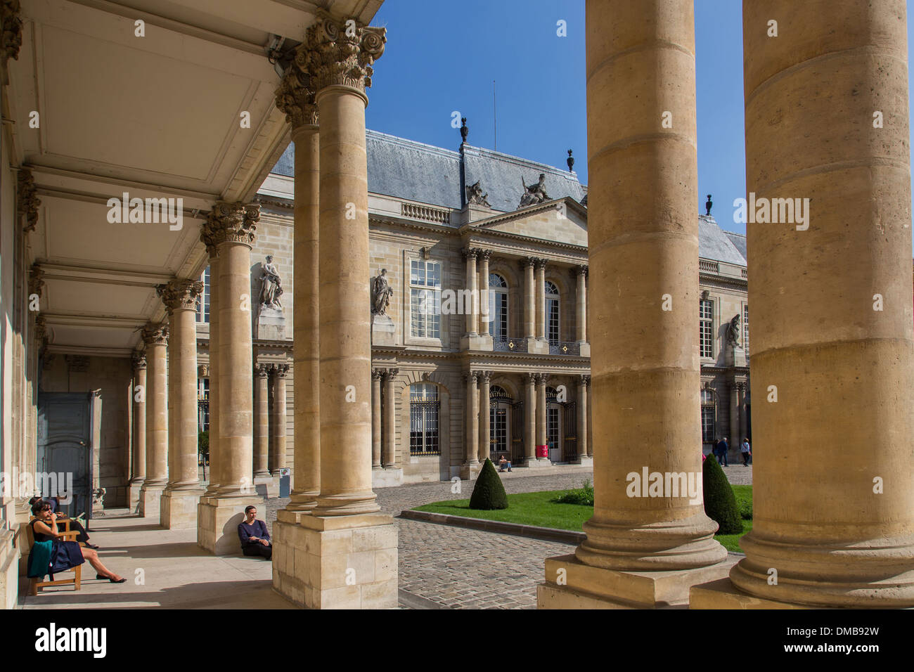 THE HOTEL DE SOUBISE HOUSES THE NATIONAL ARCHIVES, 3RD ARRONDISSEMENT ...