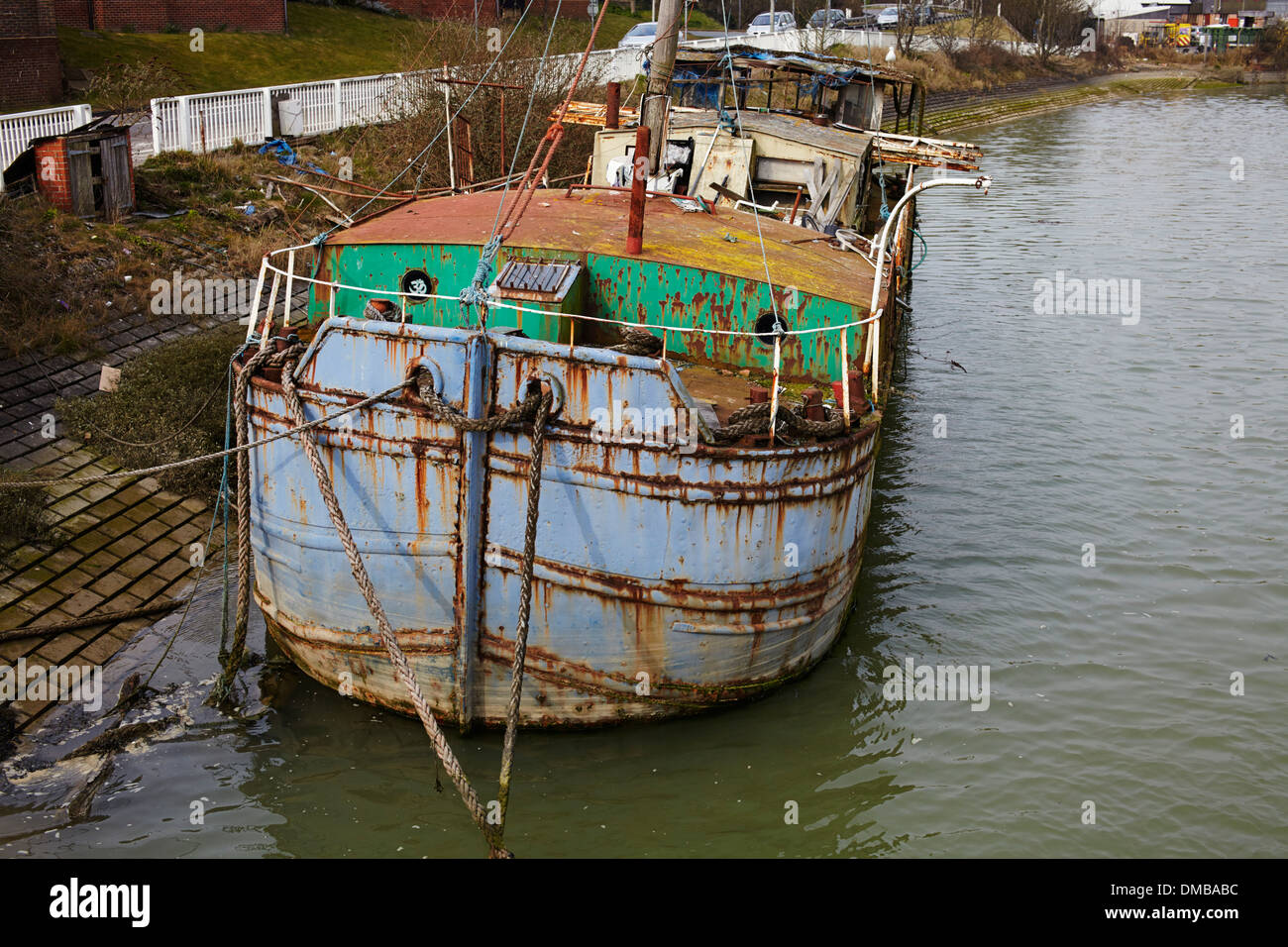 Barge wreck hi-res stock photography and images - Alamy
