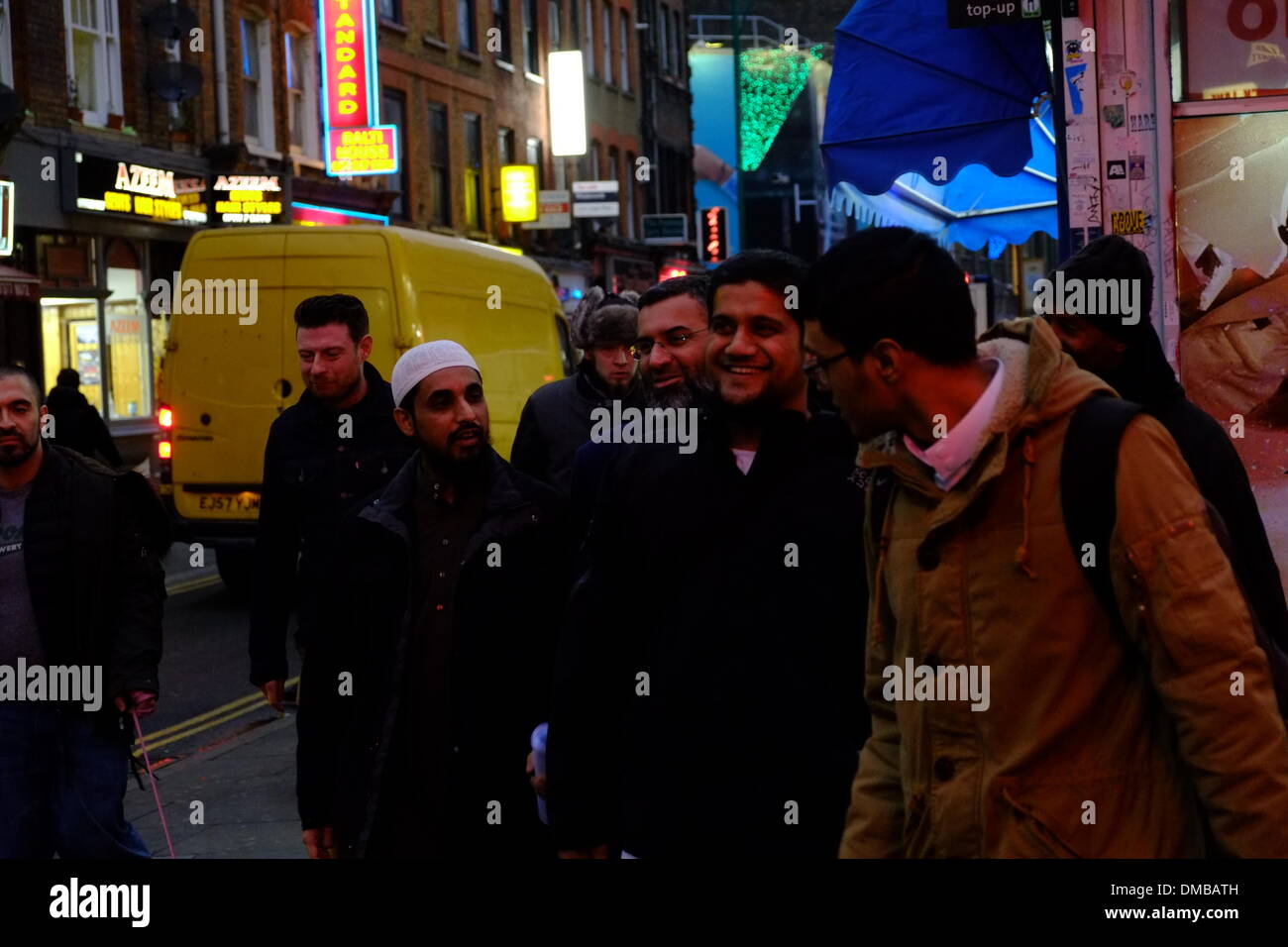 Muslim extremist march brick lane hi-res stock photography and images ...