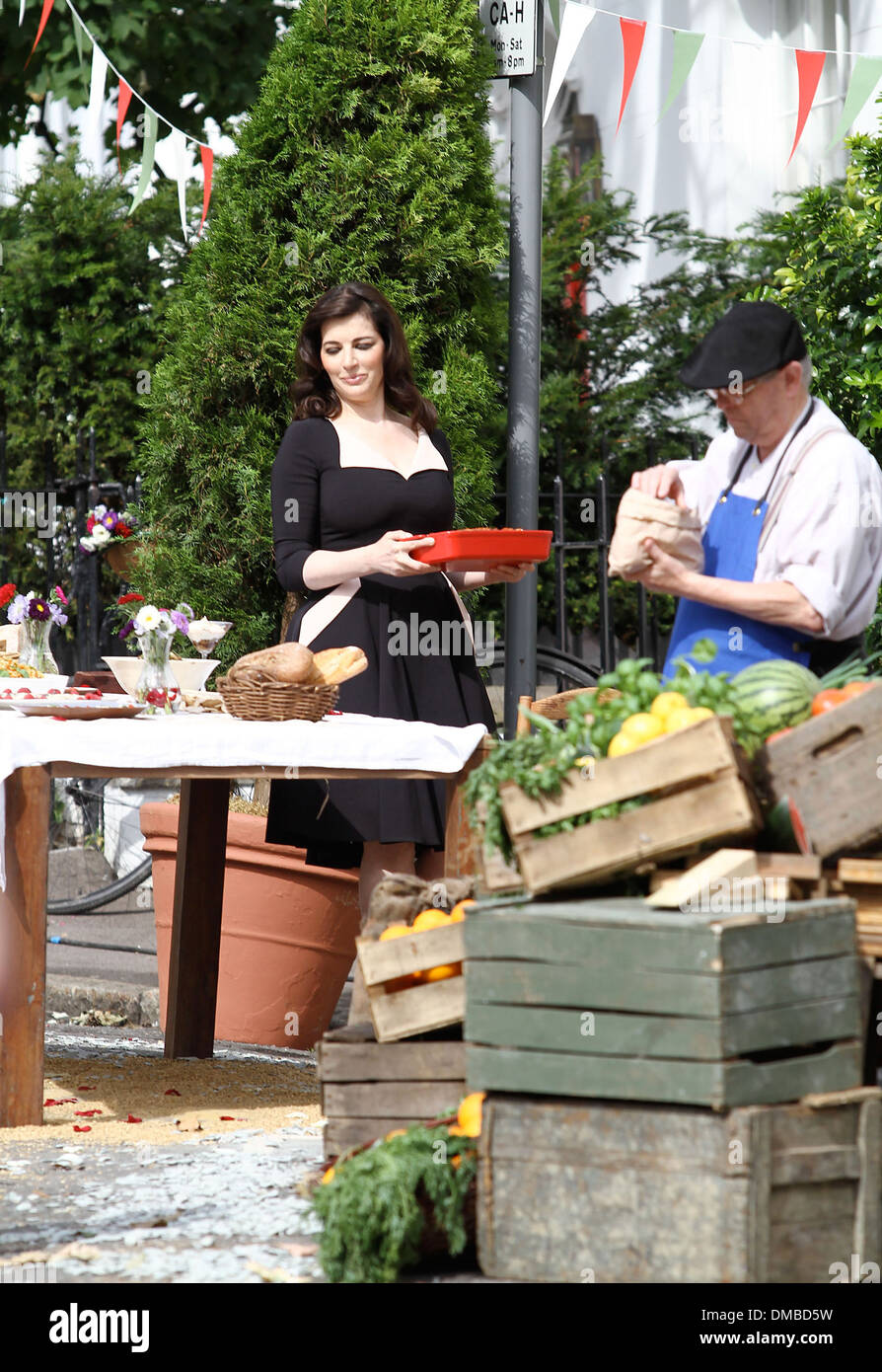 Nigella Lawson seen filming an advert for Mail on Sunday in Hampstead ...