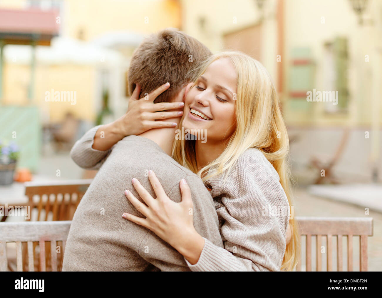Cuddle cafe hi-res stock photography and images - Alamy