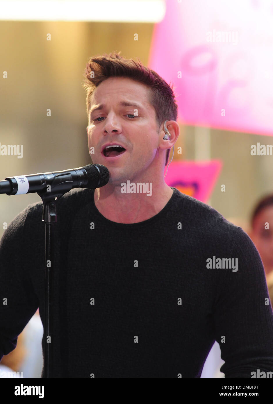 Jeff Timmons 98 Degrees re-unite to perform live at Rockefeller Plaza ...