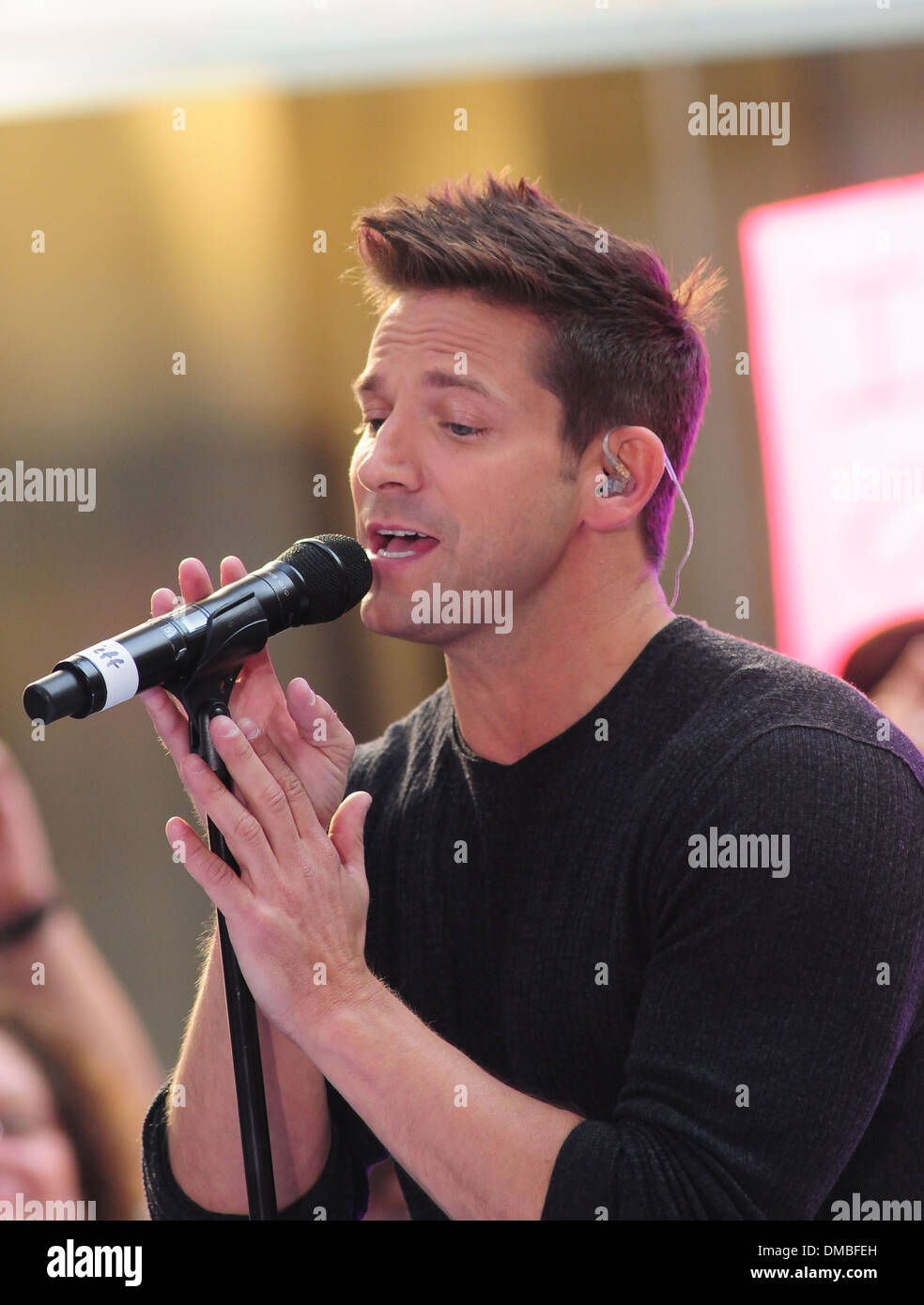 Jeff Timmons 98 Degrees re-unite to perform live at Rockefeller Plaza ...