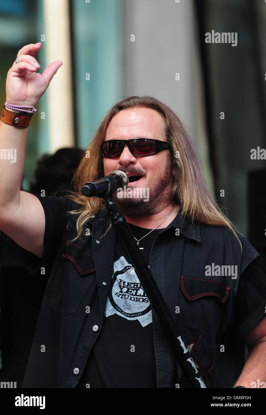 Johnny Van Zant of Lynyrd Skynyrd performs live outside Fox News studio ...