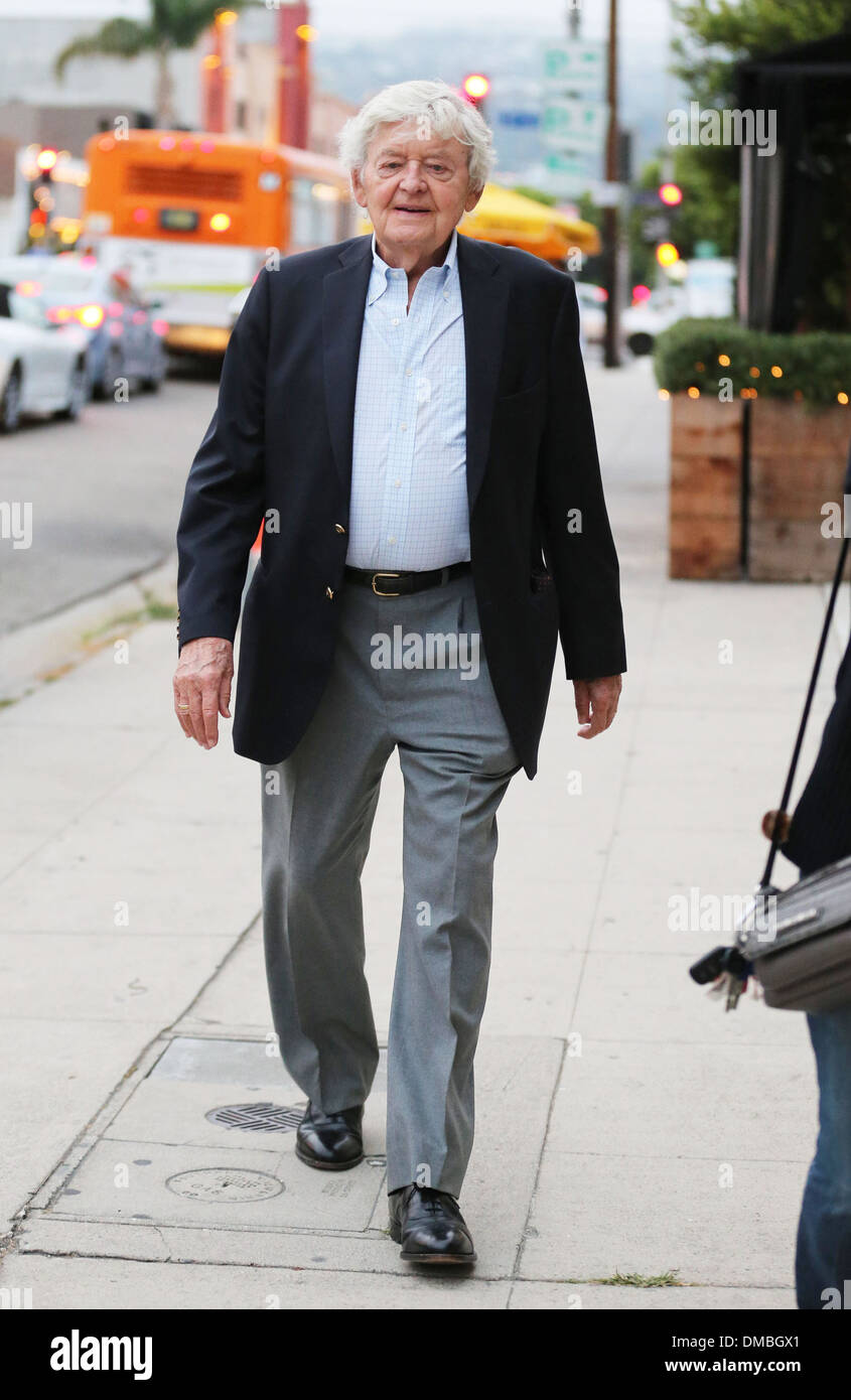 Hal Holbrook leaving Pizzeria Il Fico on Robertson Boulevard Los ...