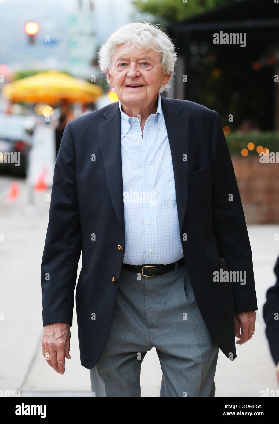 Hal Holbrook leaving Pizzeria Il Fico on Robertson Boulevard Los ...