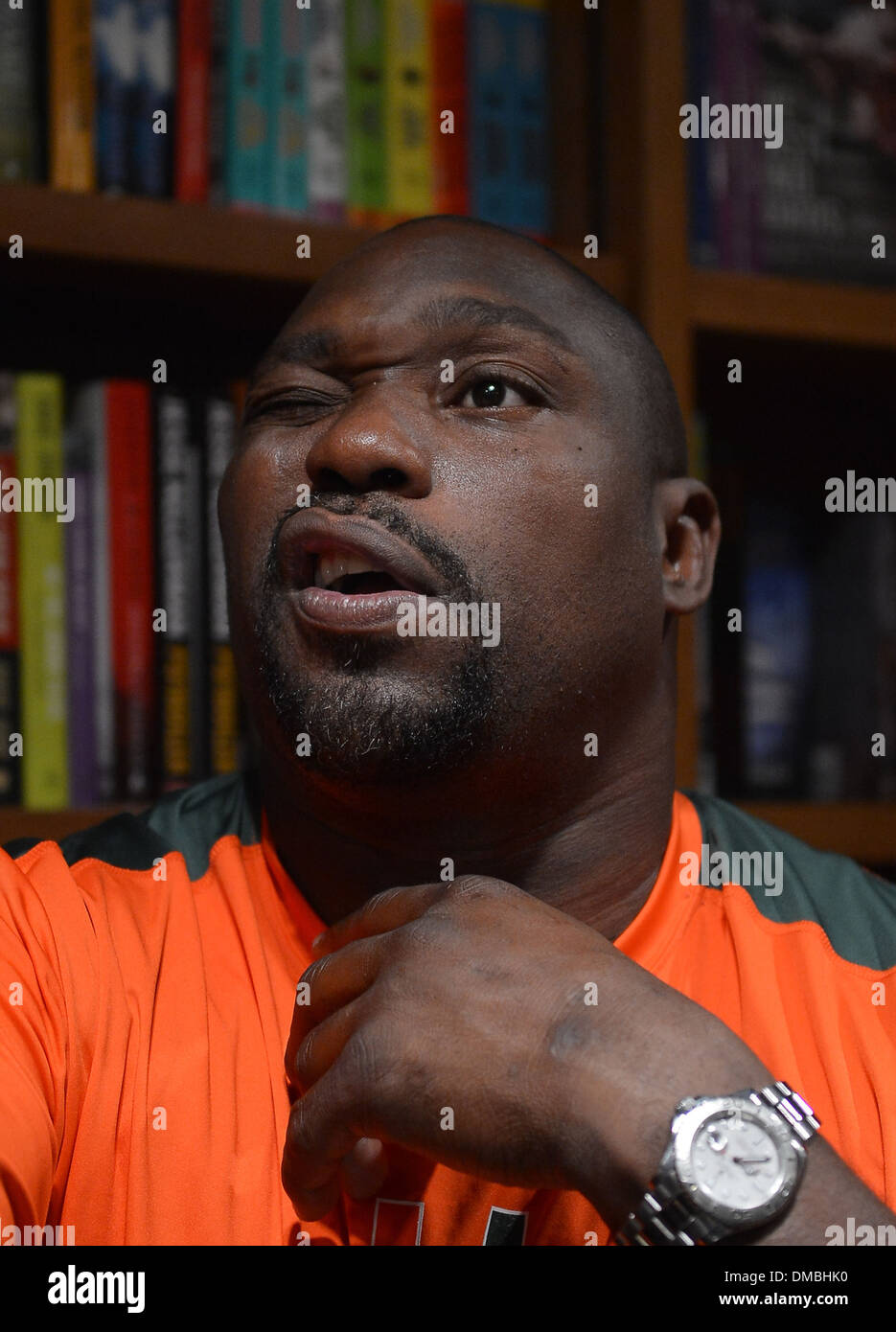Warren Sapp greets fans and signs copies of his book 'Sapp Attack: My ...