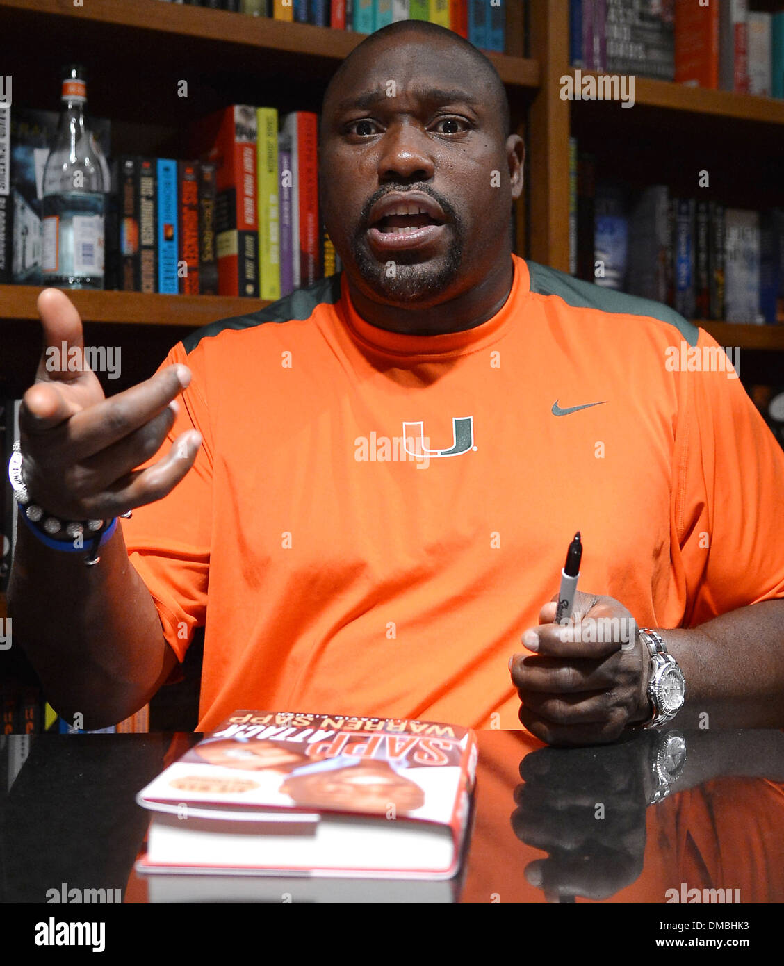 Warren Sapp greets fans and signs copies of his book 'Sapp Attack: My ...