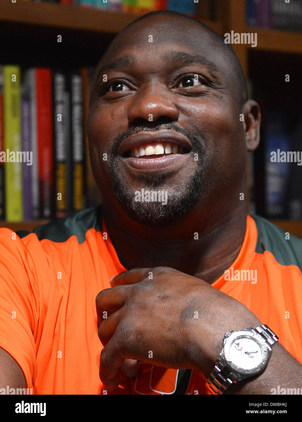 Warren Sapp greets fans and signs copies of his book 'Sapp Attack: My ...