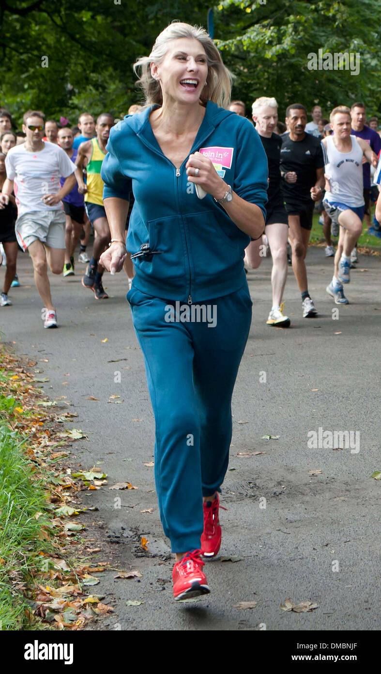 Sharon Davis Leeds parkrun for 'Join In Local Sport' at Woodhouse Moor ...