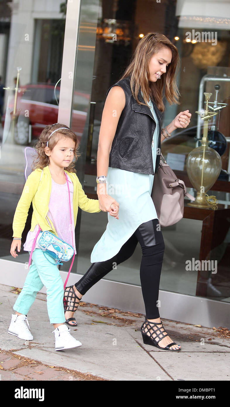 Jessica Alba Daughter Red Hair