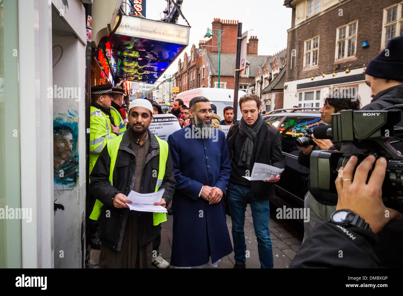 Radical Islamists protest against alcohol sale in London’s Brick Lane ...