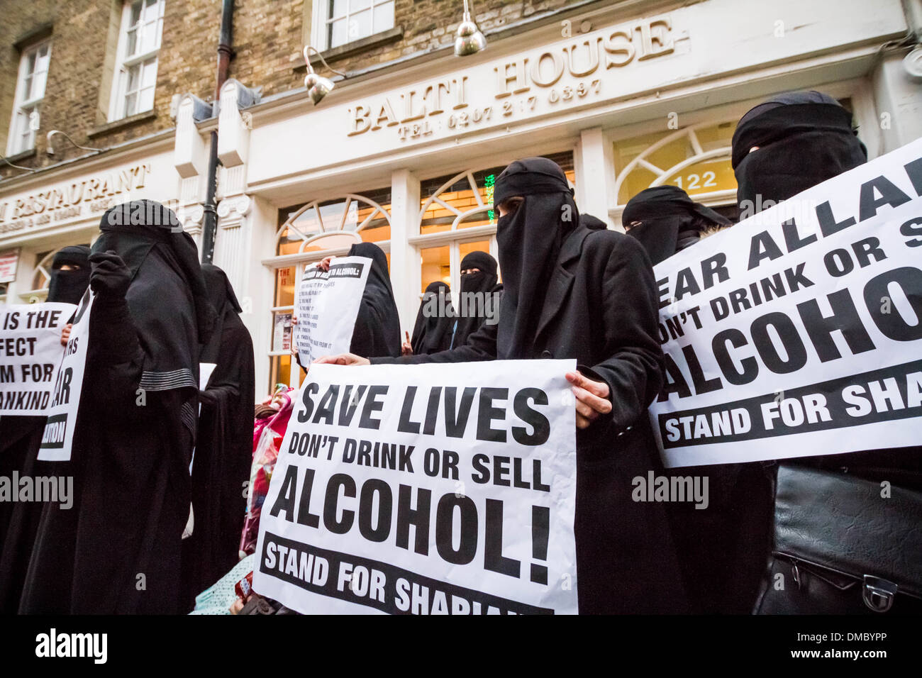 Radical Islamists protest against alcohol sale in London’s Brick Lane ...