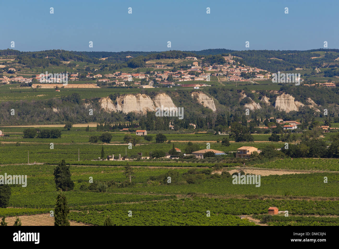 VINEYARDS AND HILLTOP VILLAGE OF RASTEAU, VAUCLUSE (84), FRANCE Stock ...