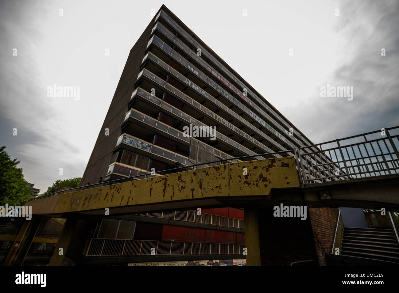 London council estate hi-res stock photography and images - Alamy