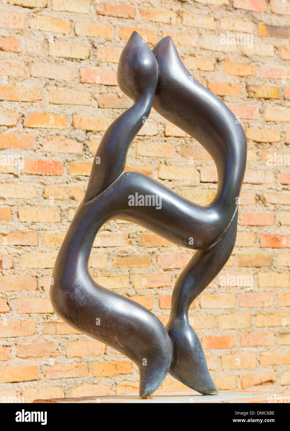 rounded abstract sculpture Stock Photo - Alamy