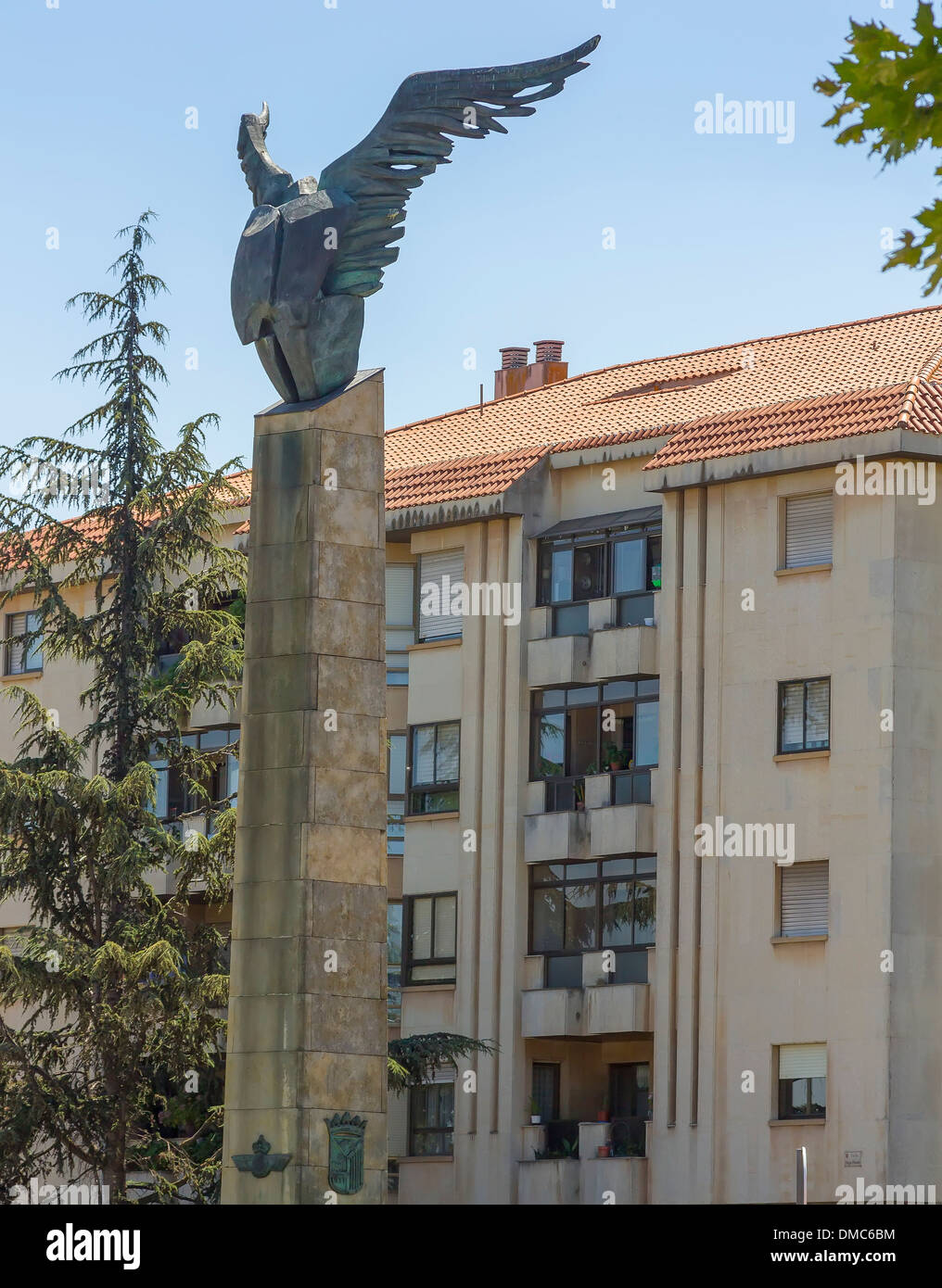abstract monument with wings flying Stock Photo - Alamy