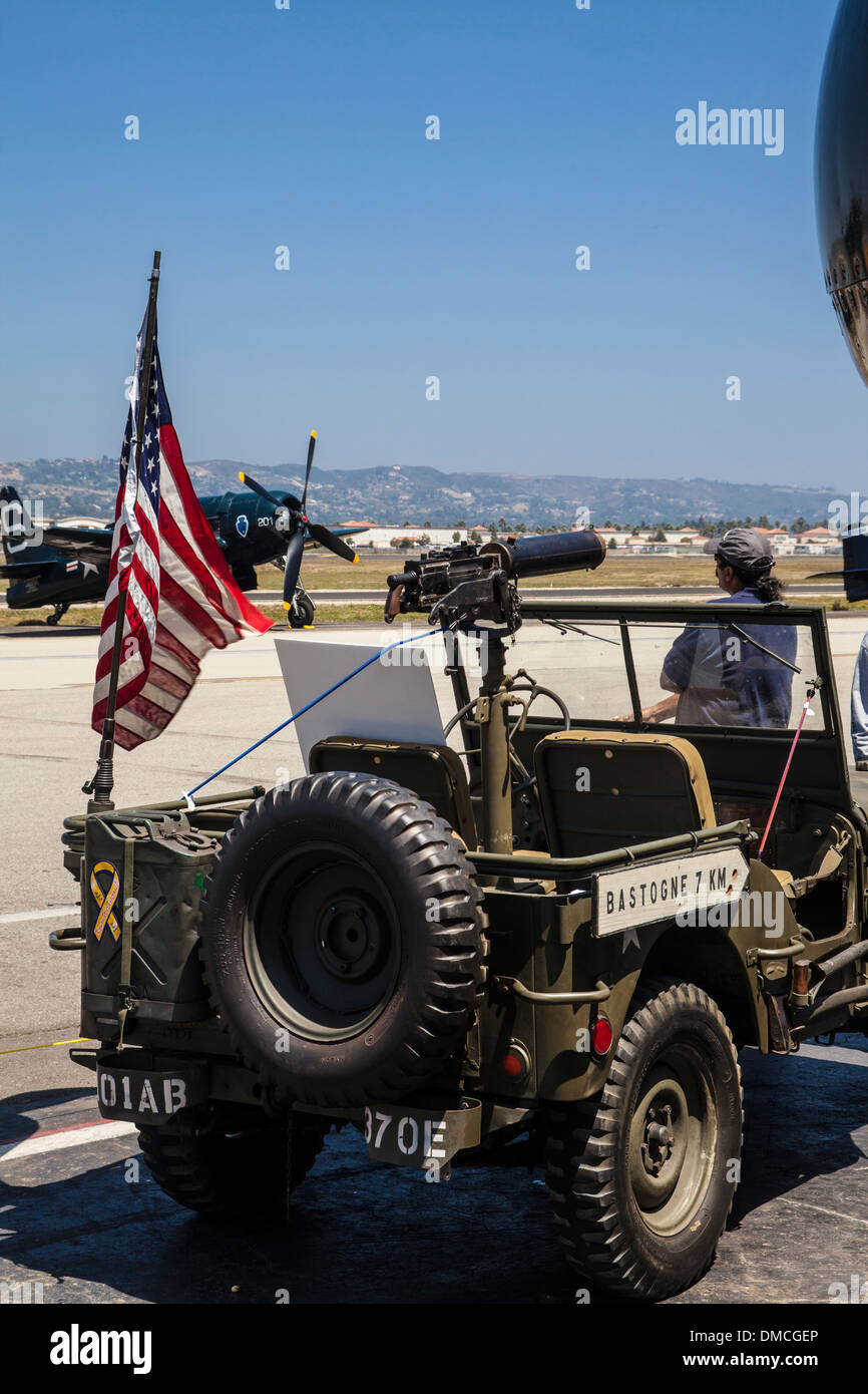 World war ii jeep hi-res stock photography and images - Alamy