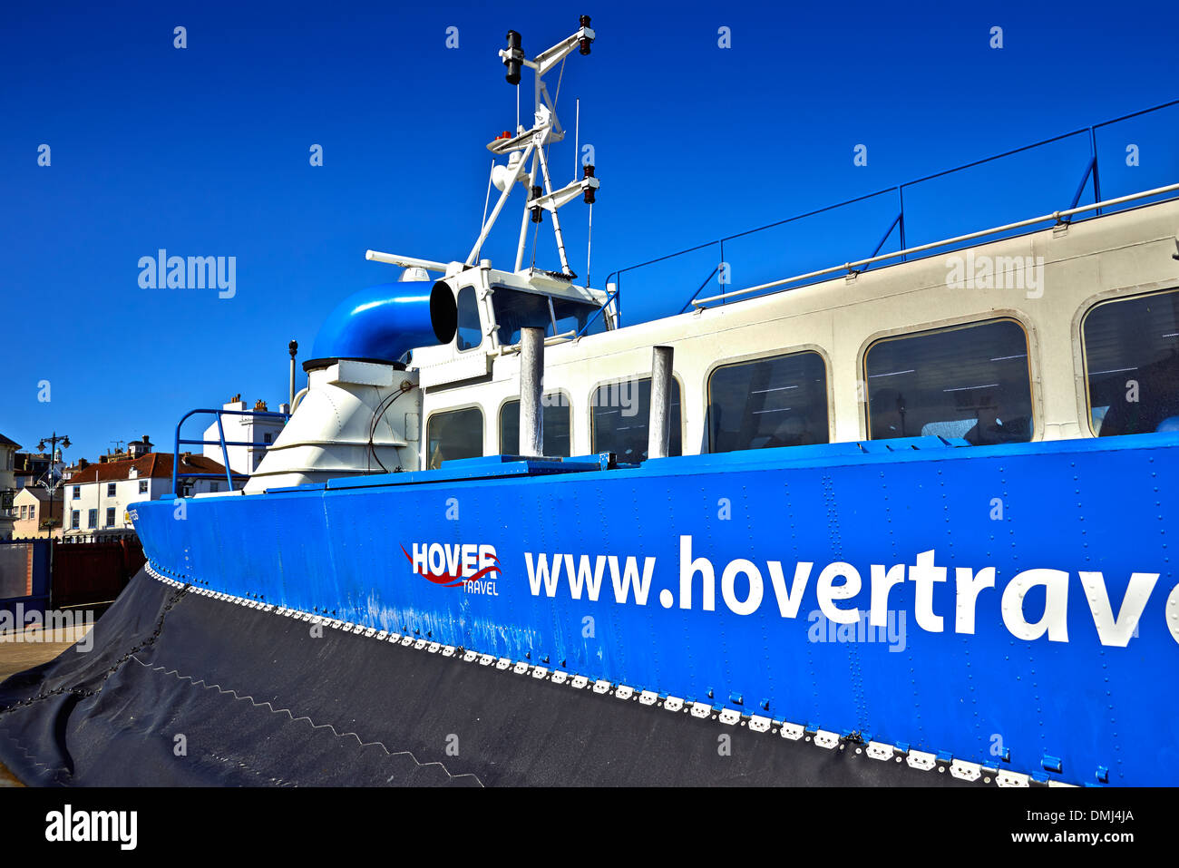 Your Fastest Ferry Link from Portsmouth (Southsea) - Isle of Wight ...