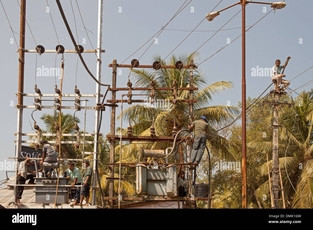 ELECTRICITY NETWORK IN PALOLEM, REGION OF GOA, INDIA, ASIA Stock Photo ...