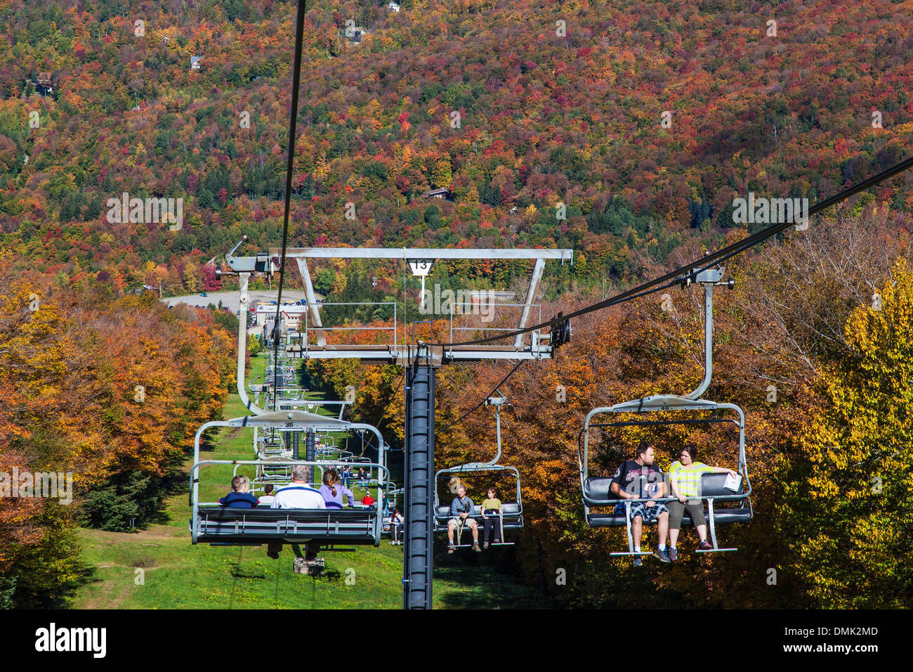 CHAIRLIFTS ON MOUNT SUTTON, MAPLES, INDIAN SUMMER, AUTUMN COLORS ...