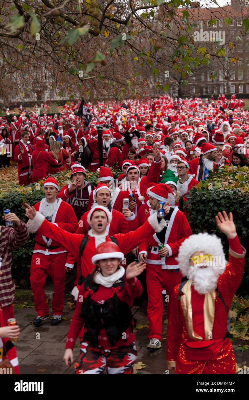 2013 santa con hi-res stock photography and images - Alamy
