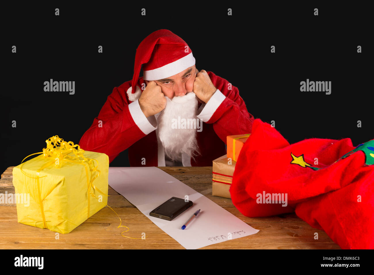 Grumpy santa hi-res stock photography and images - Alamy