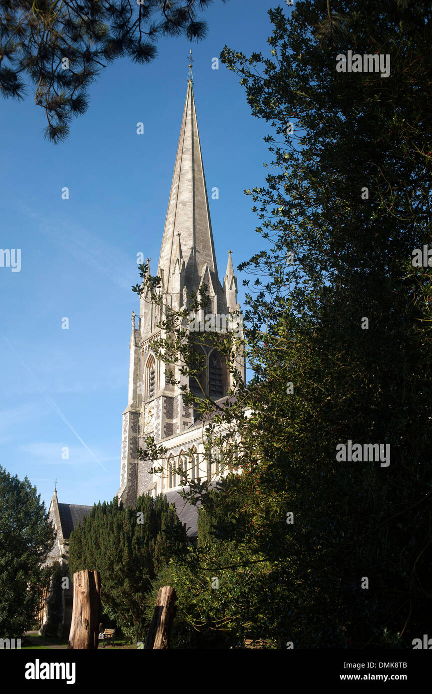 St martins church dorking hi-res stock photography and images - Alamy
