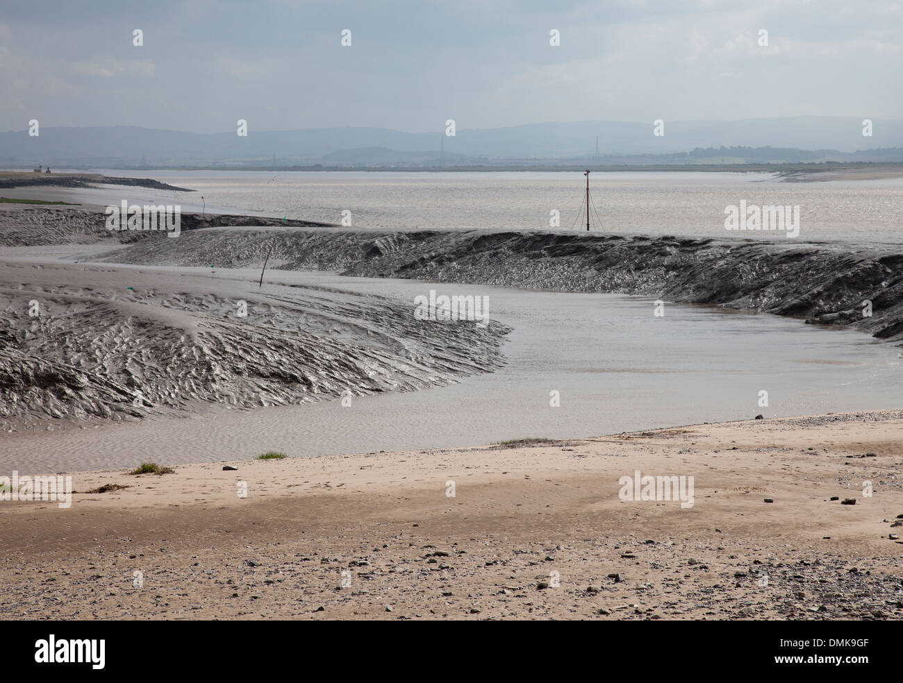 Quick sand sinking hi-res stock photography and images - Alamy