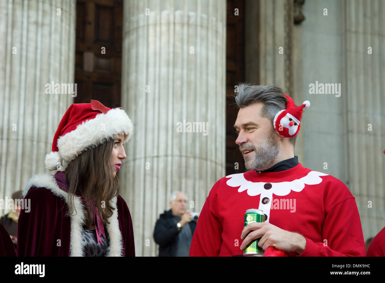 Female santa elves hi-res stock photography and images - Alamy
