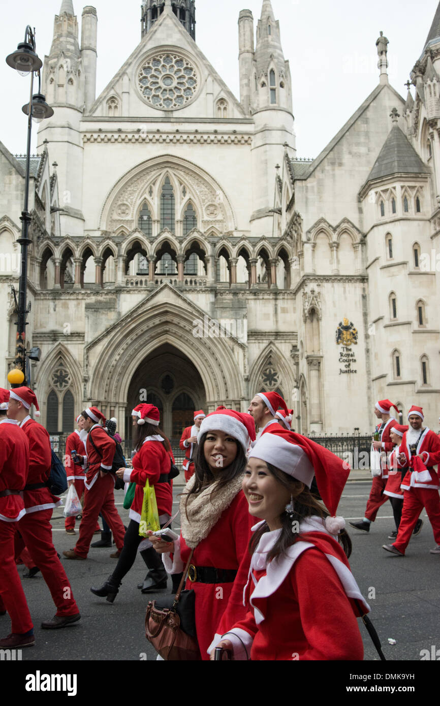 Female santa elves hi-res stock photography and images - Alamy
