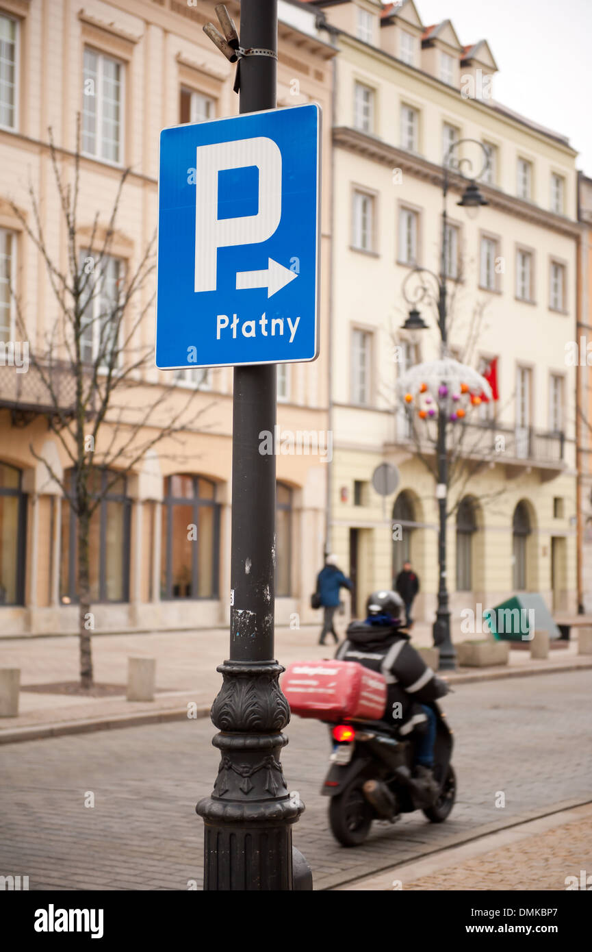 Car parking signpost hi-res stock photography and images - Alamy